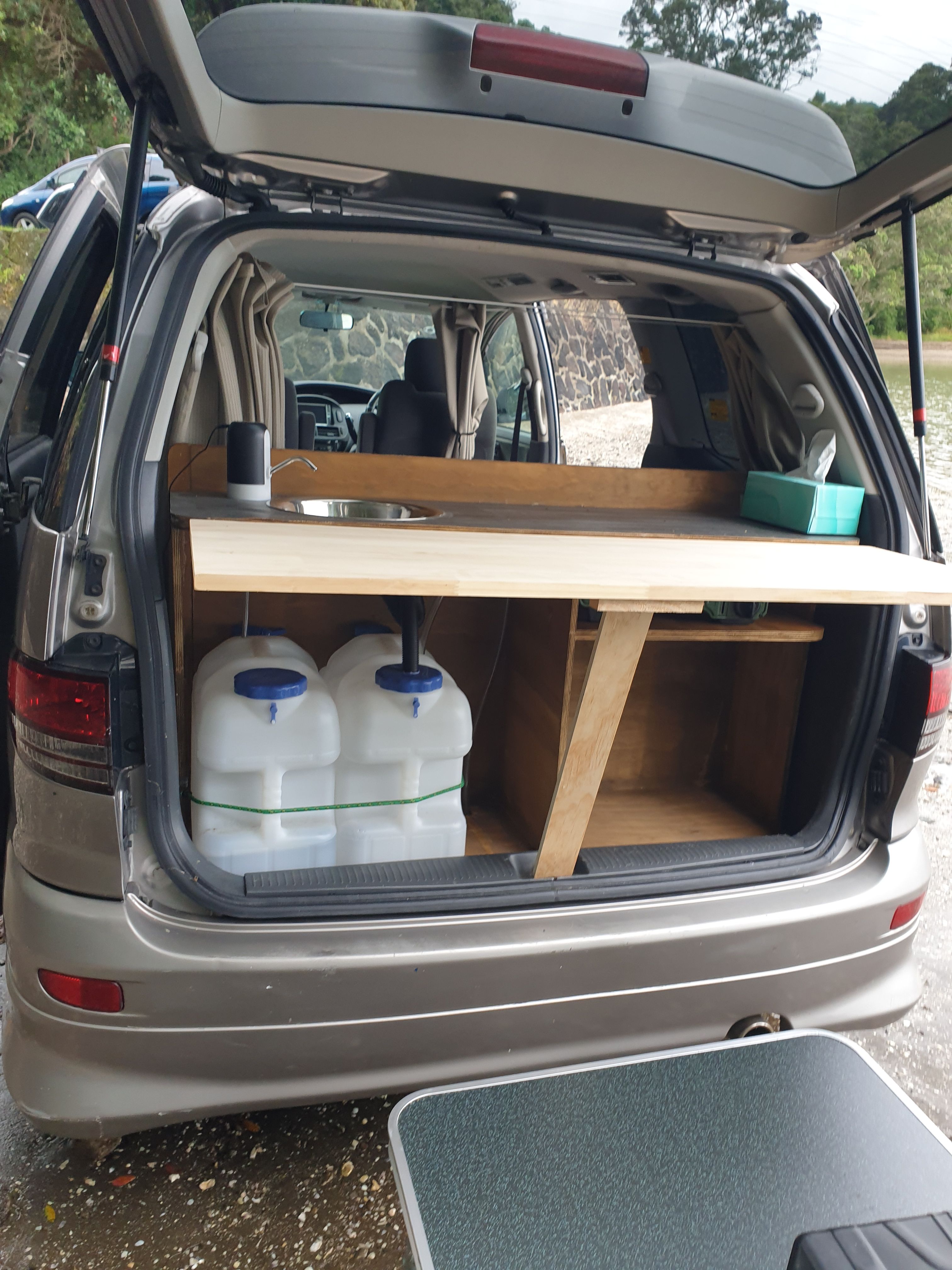 Selfcontained Camper Van Excellent Condition Toyota Estima | Buy Cars ...