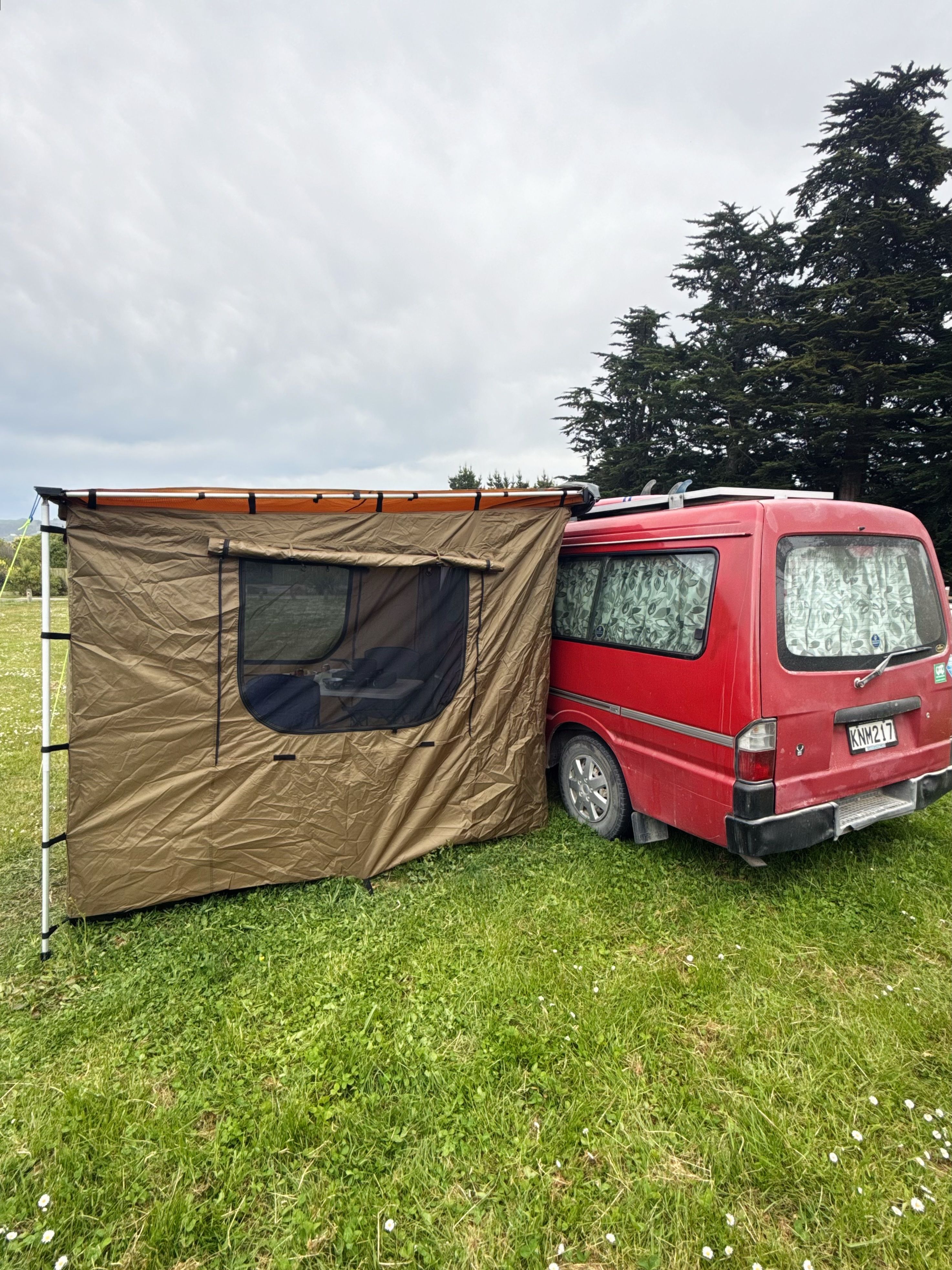 Mazda E2000 20l Petrol Lwb | Buy Cars & Campervans New Zealand